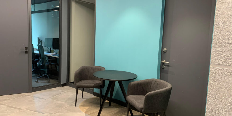 Spot Oficinas | Oficinas en Manquehue con Kennedy