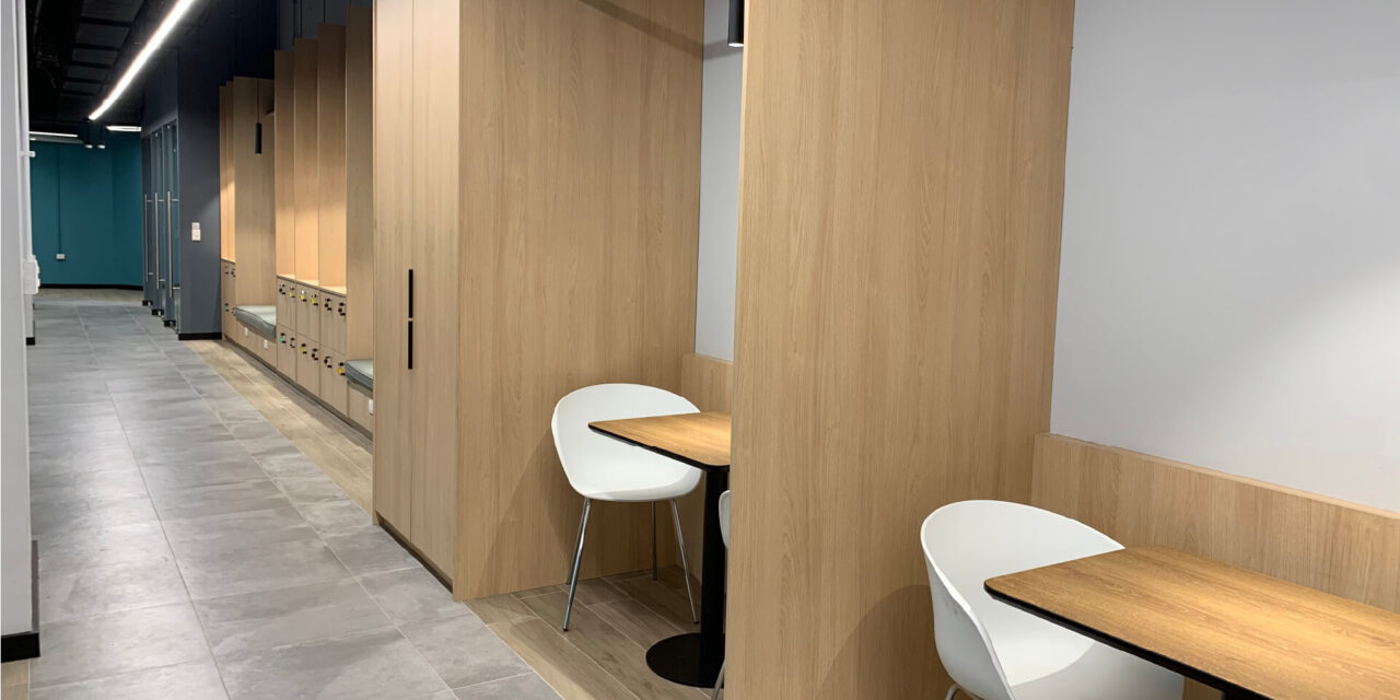 Spot Oficinas | Oficinas en Manquehue con Kennedy